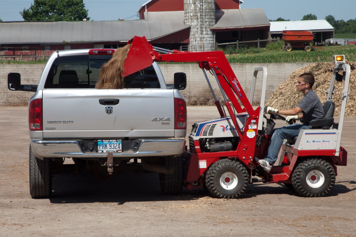 KH500 VERSA-LOADER | Morgantown, WV | Sunset Outdoor Supply